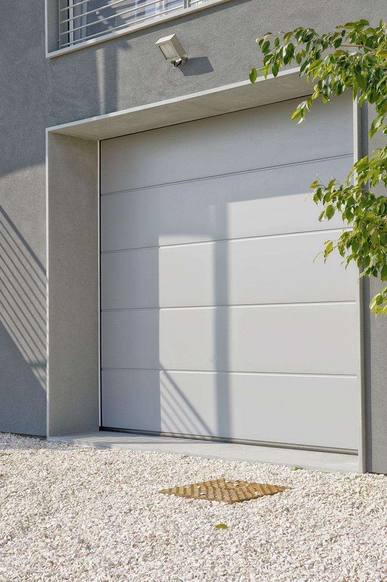Porta garage sezionale - Residenza privata - Domosystem